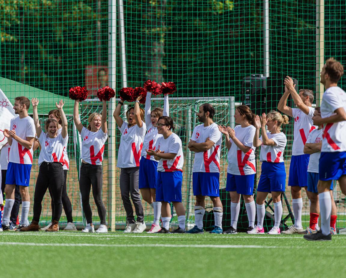 So sehen Sieger aus: ABC Cup 2019 - Beim traditionellen Fußballturnier ...